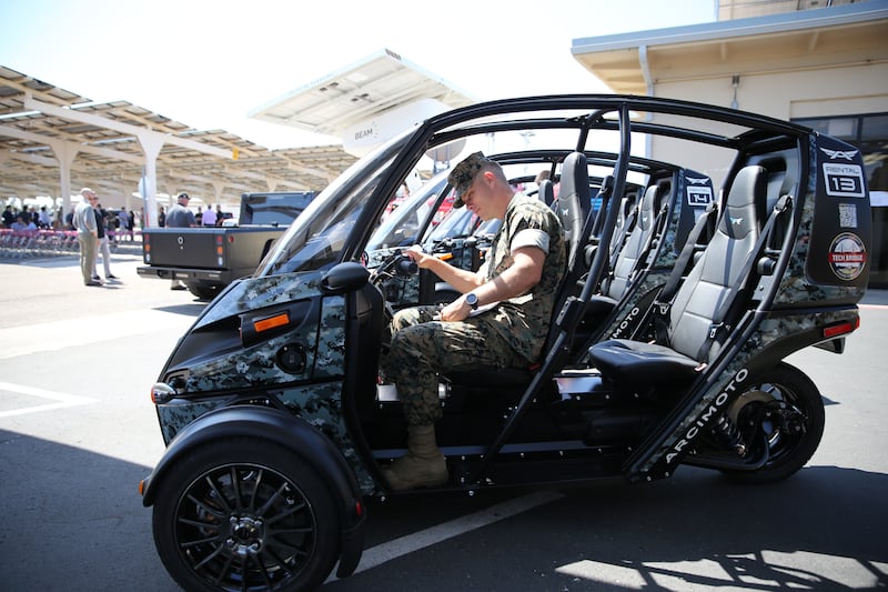 Bases get ‘electric facelift’ as Marines deploy smart grids, electric ...