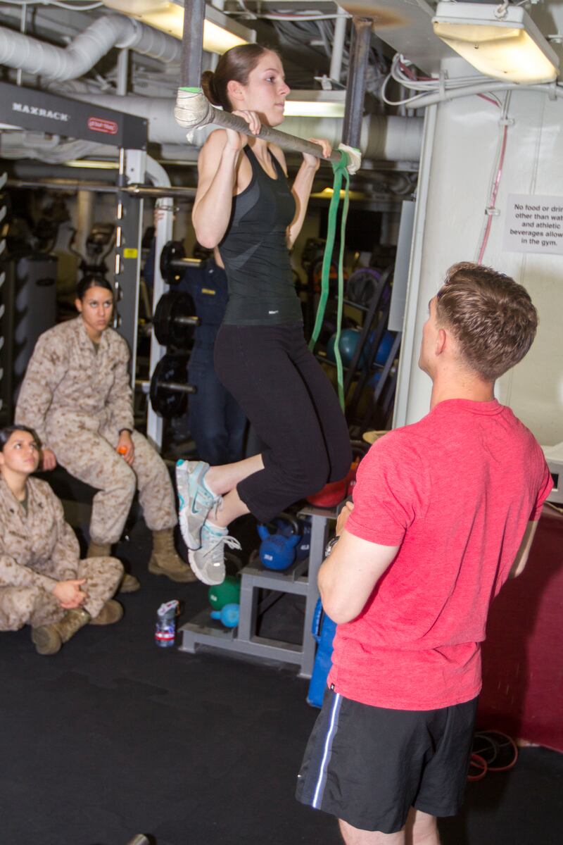 Female Marines say they've figured out how to master pullups