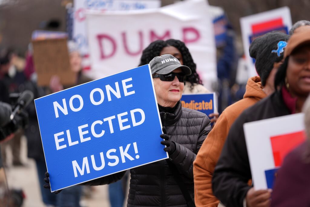 Marine colonel relieved of command amid investigation into ACV mishap