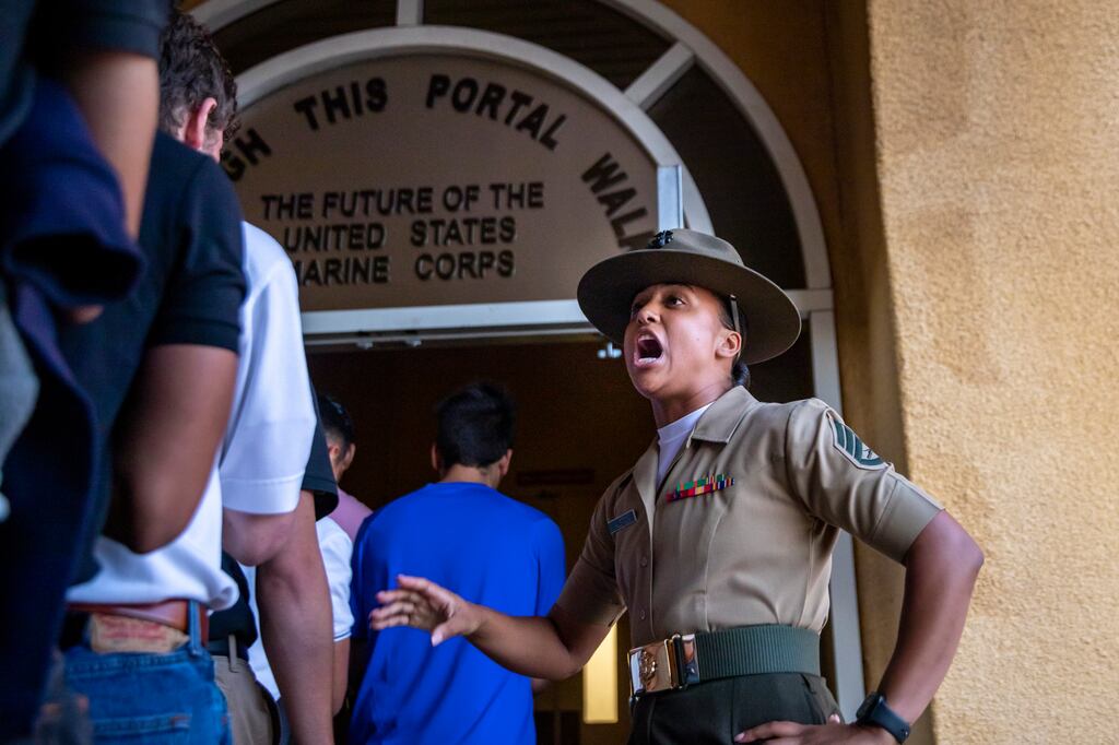 Marines on target for active, Reserve recruiting and retention goals