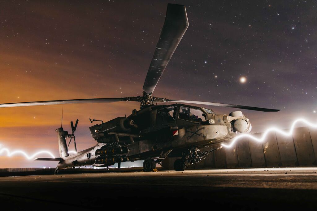 US soldiers rescued after Apache helicopter goes down near the coast of ...