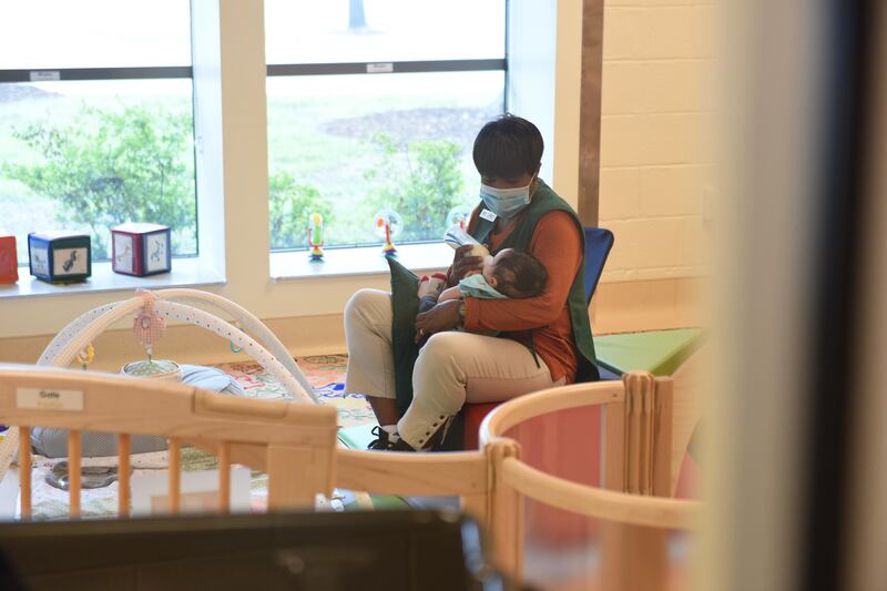 New Marine Corps maternity uniforms available in April