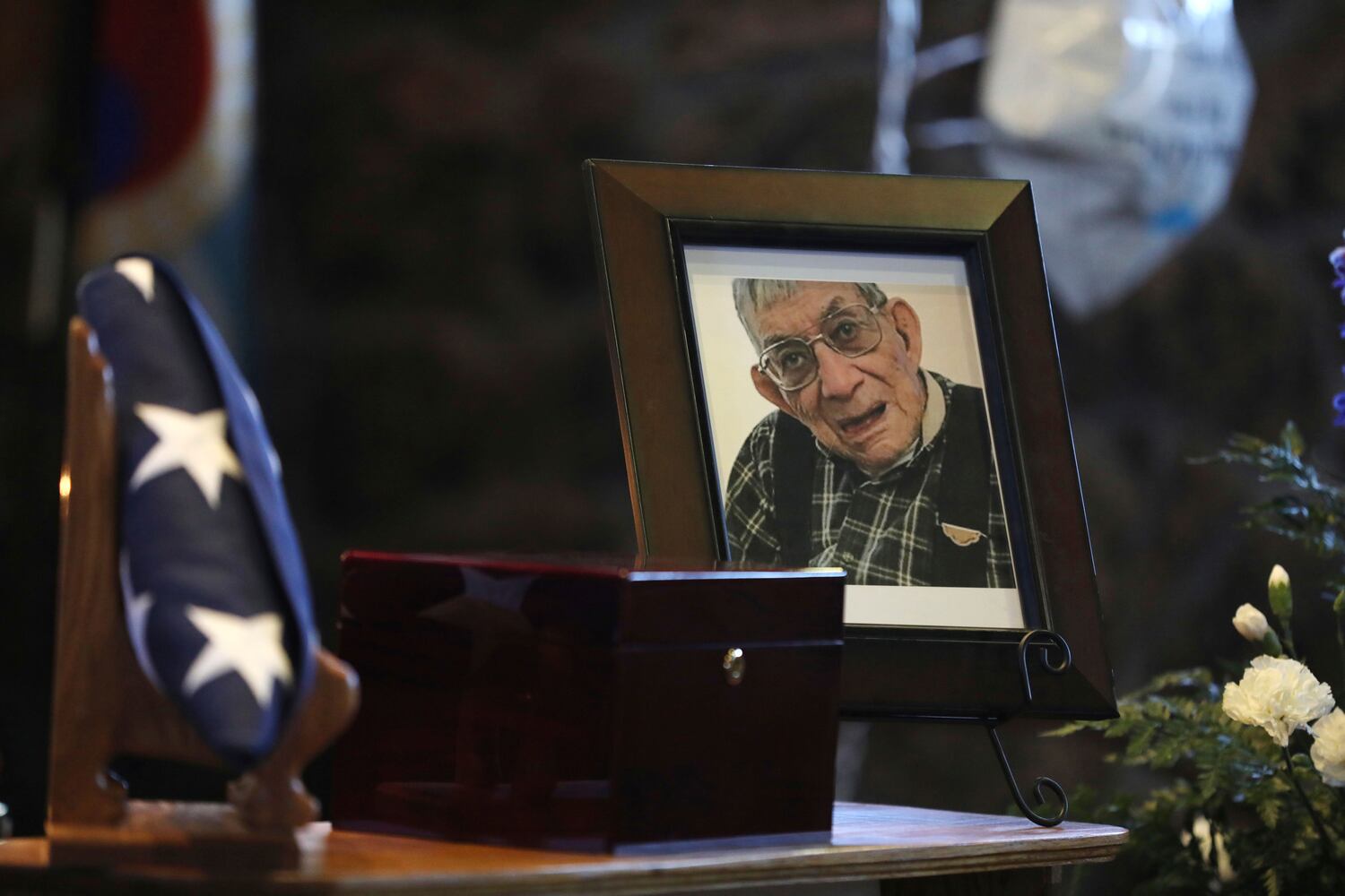 Hundreds honor WWII Marine Corps veteran after death at 101